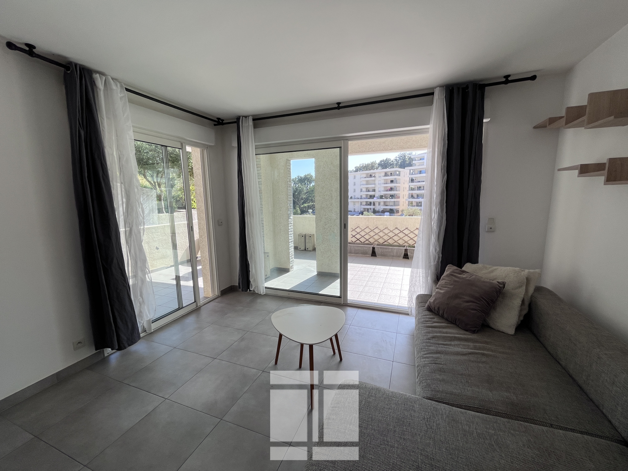 BASTIA SAINT-ANTOINE - IMMEUBLE RÉCENT - F4 AVEC TERRASSE