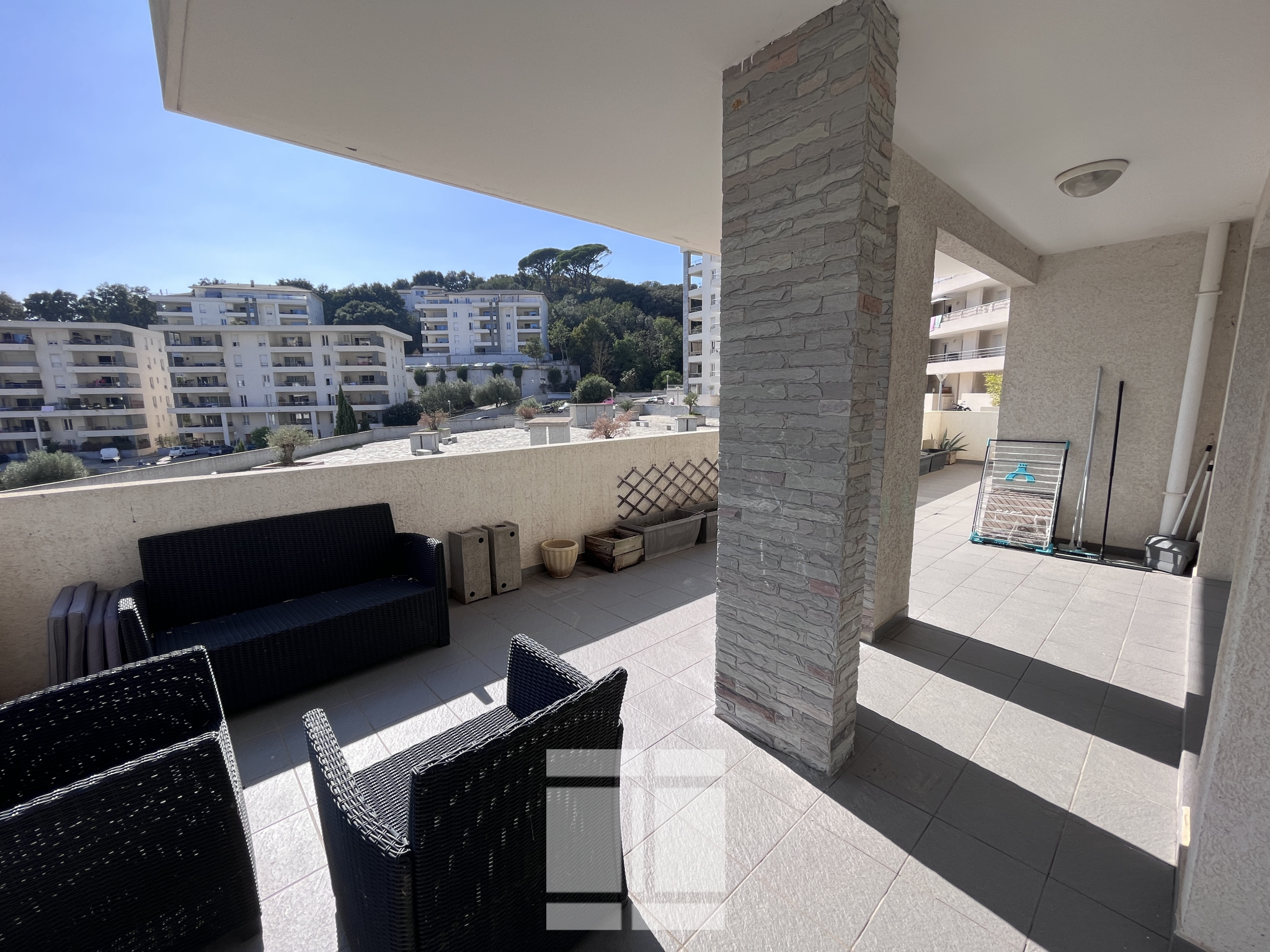 BASTIA SAINT-ANTOINE - IMMEUBLE RÉCENT - F4 AVEC TERRASSE