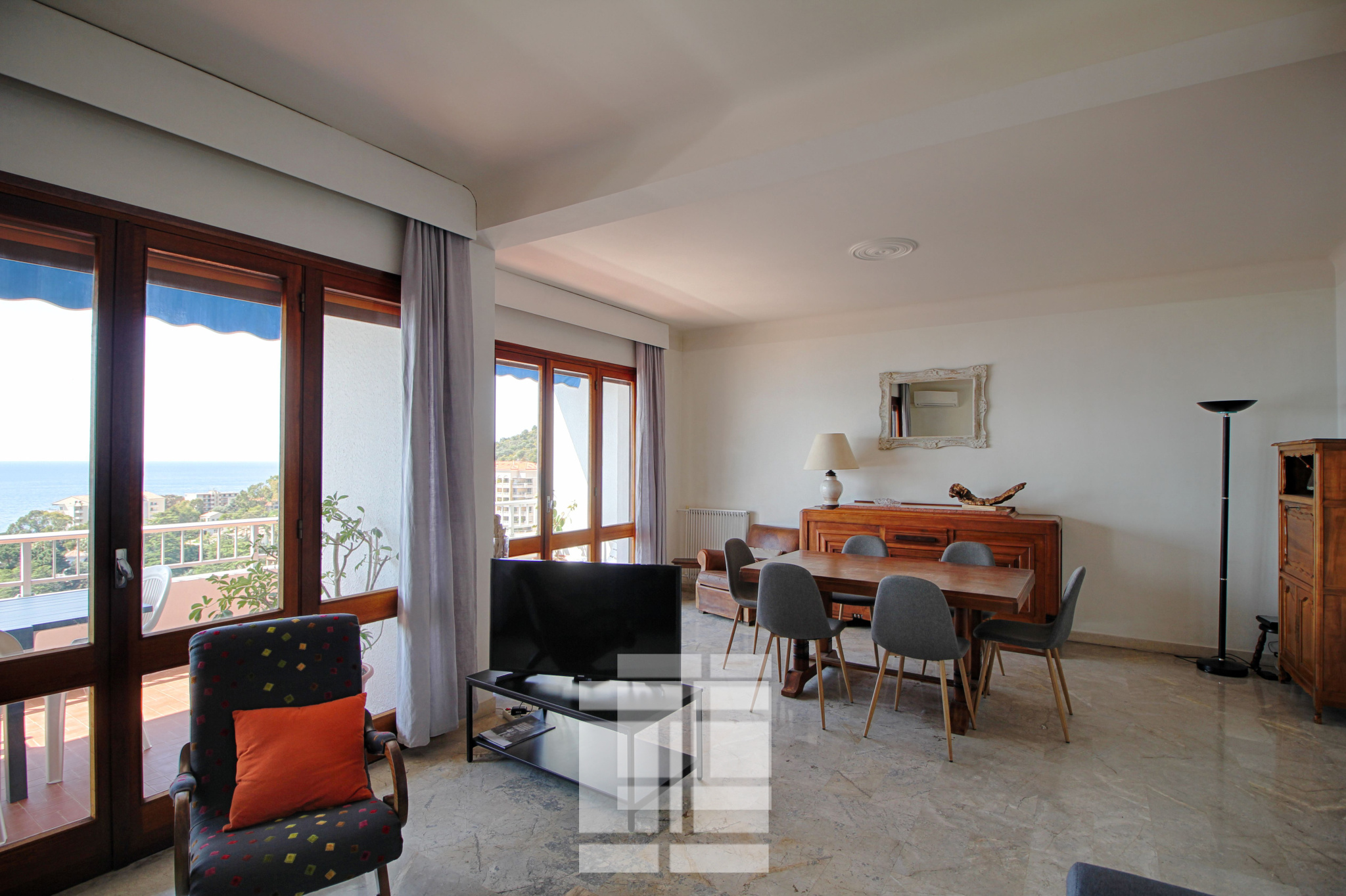 BIEN EXCEPTIONNEL - PARC BERTHAULT